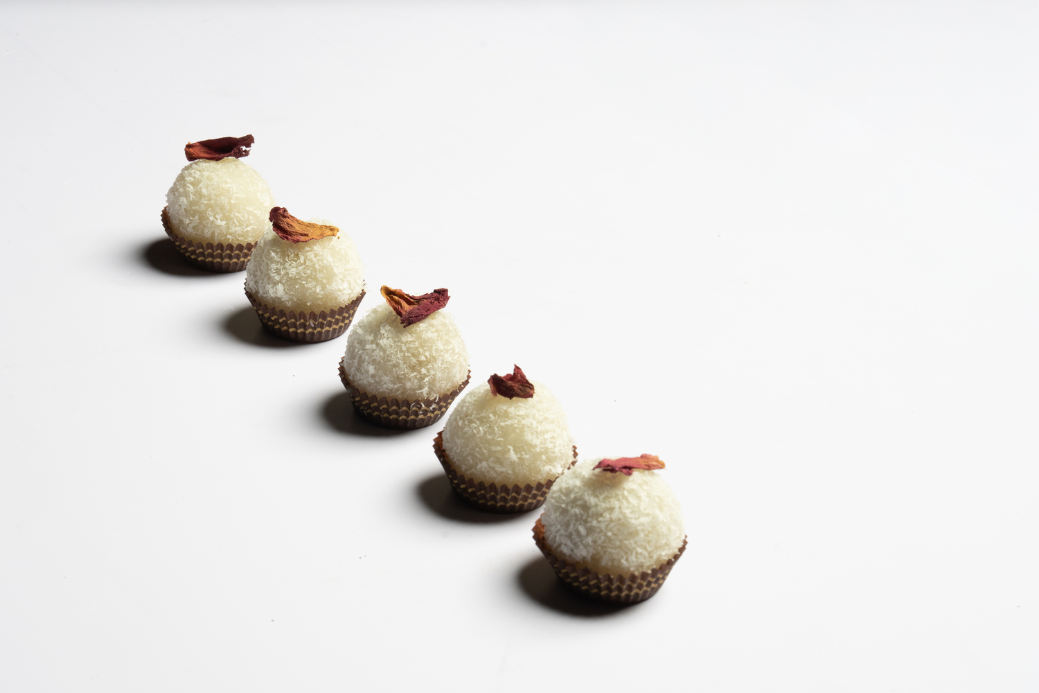 Rose Pista Coconut Laddoo – Rasm